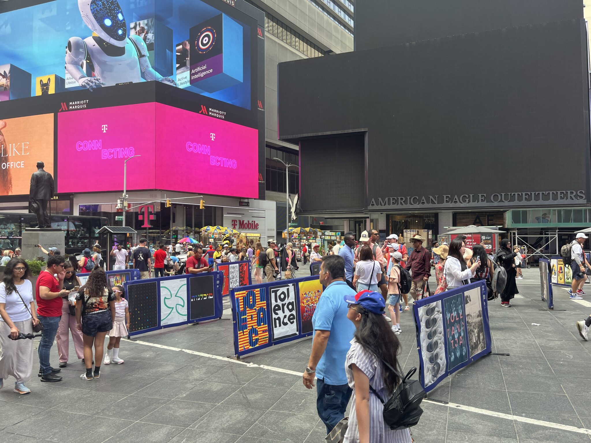 Tolerance Poster Show in Times Square, Manhattan, New York City | 対馬デザイン事務所